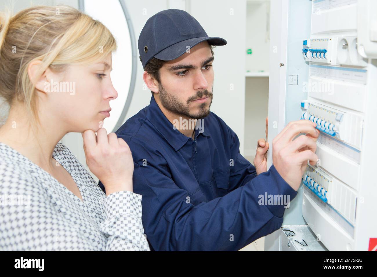 electrical man installing a fuse box Stock Photo - Alamy electrical man installing a fuse box Stock Photo - Alamy