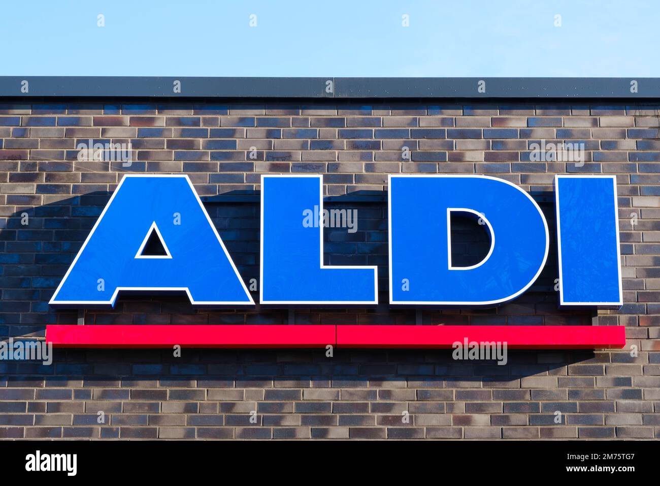 ALDI sign and logo on a facade, Aldi Nord, discounter, North Rhine ...