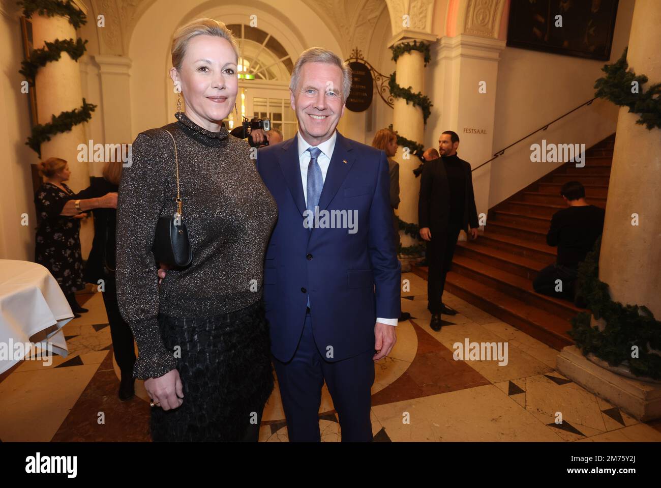 Munich, Germany. 07th Jan, 2023. Christian Wulff (CDU, r), former ...