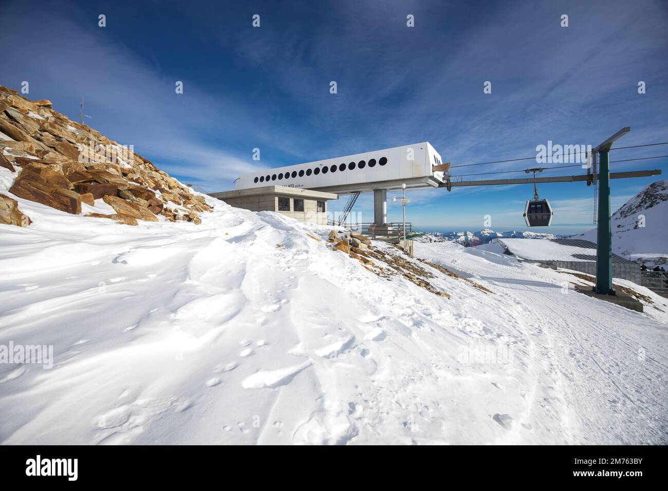 Mountain side of Monte Rosa from Passo dei Salati Stock Photo - Alamy
