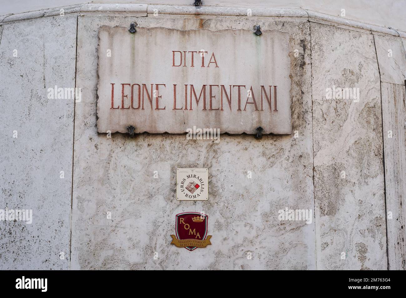 A traditional marble street sign in Rome, Italy Stock Photo - Alamy