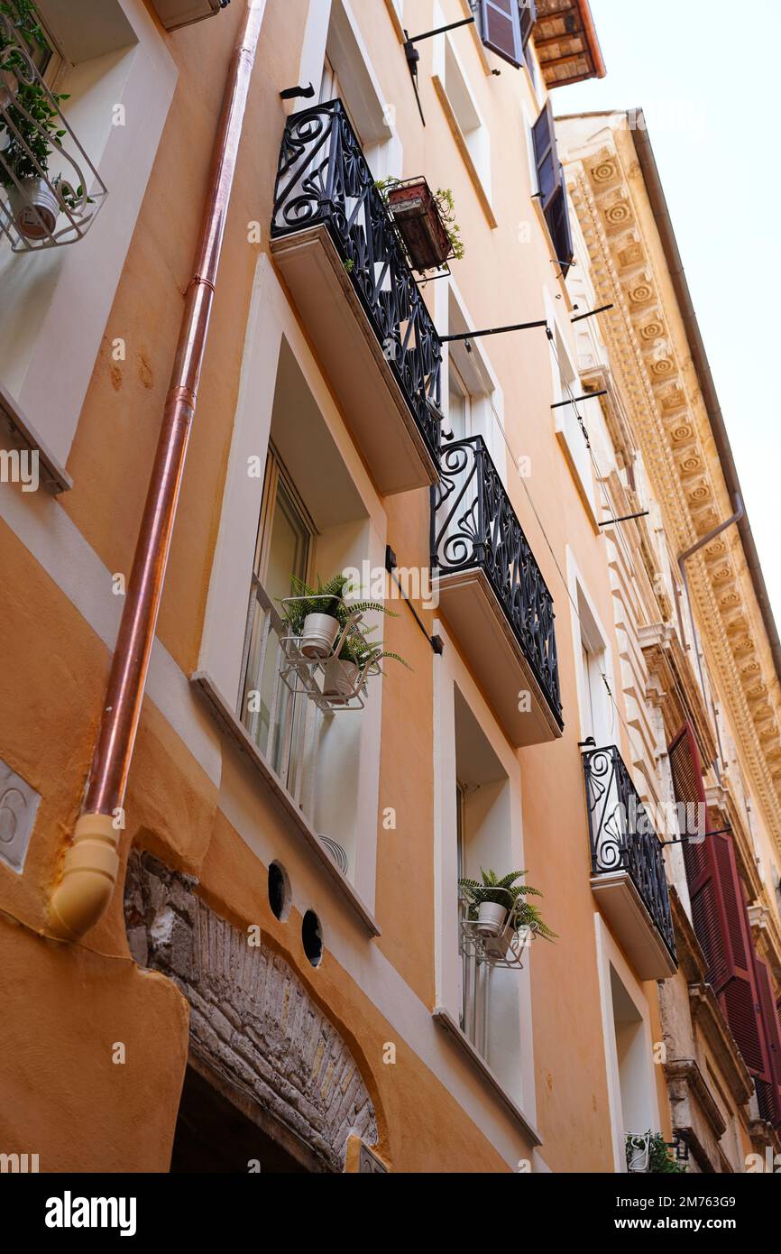 Traditional houses in central Rome, Italy Stock Photo - Alamy