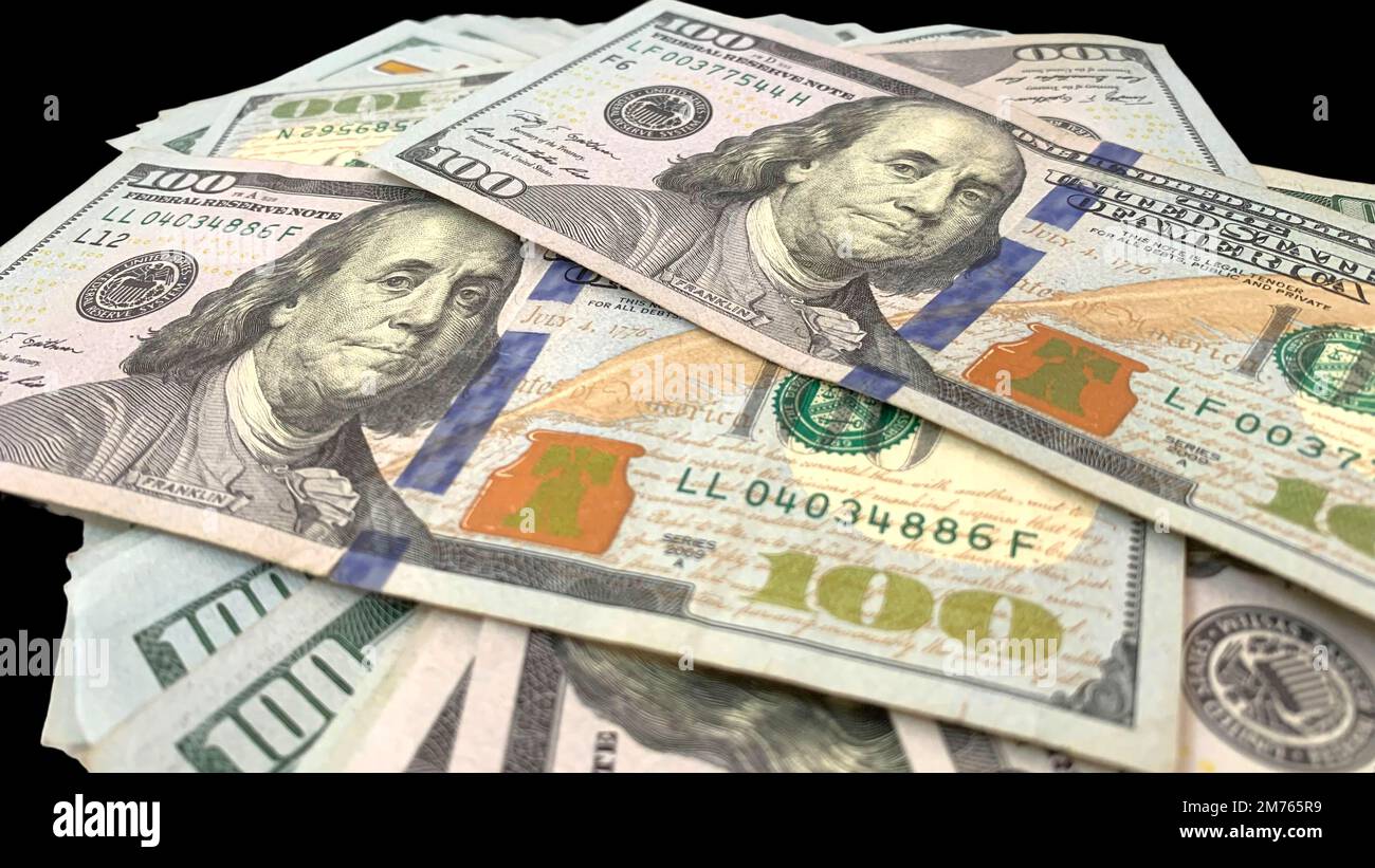 Pile of 1000 dollar bills hi-res stock photography and images - Alamy