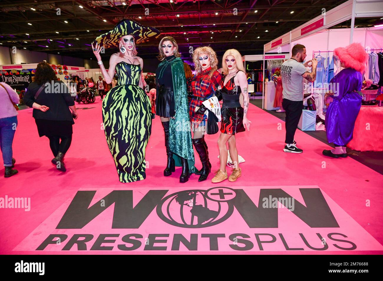 Kikibabs hi-res stock photography and images - Alamy