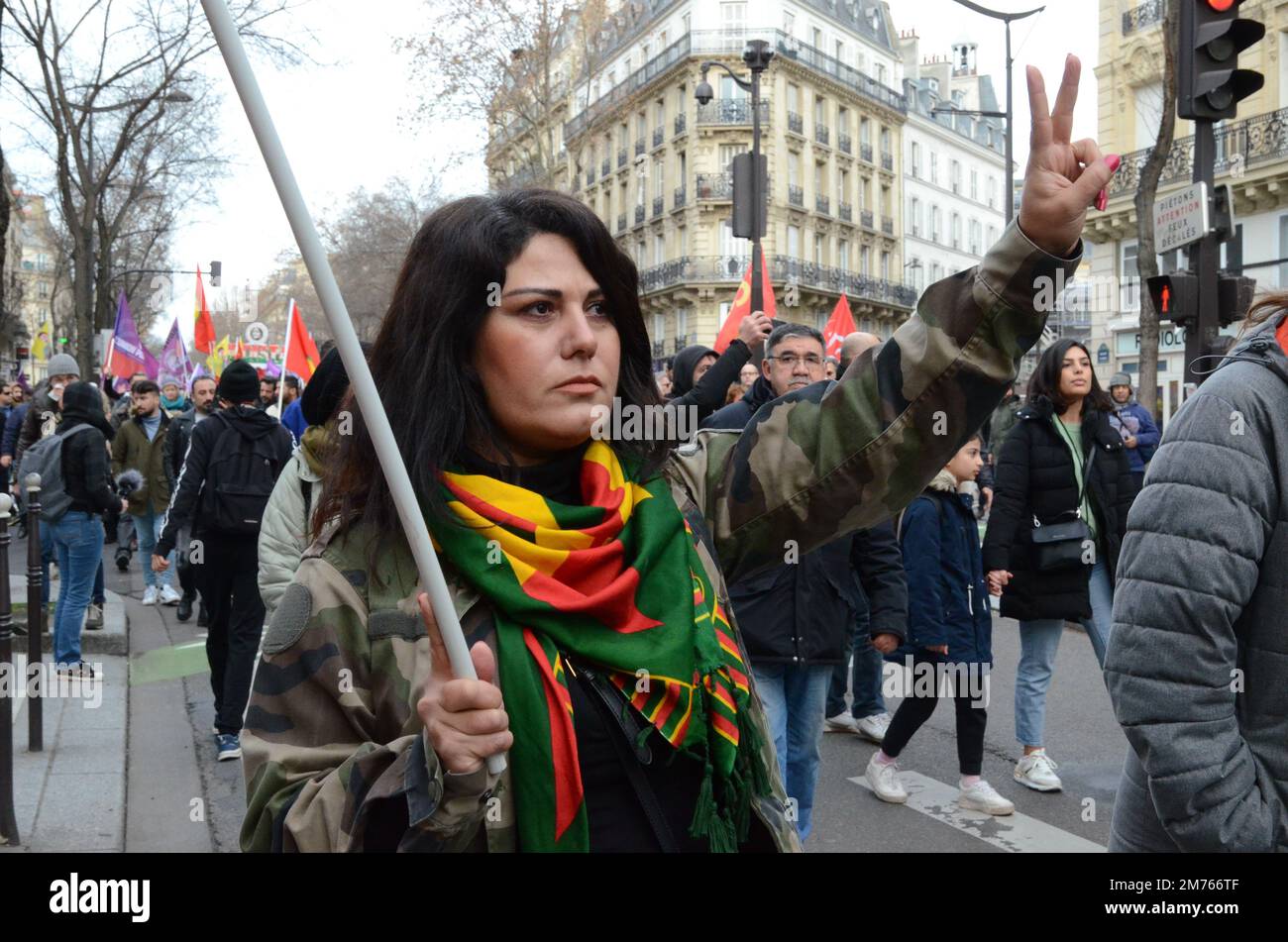Kurdistan demonstration paris hi-res stock photography and images - Alamy
