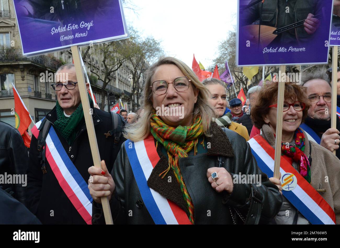 Énorme manifestation de la diaspora Kurde à Paris, pour le 10 ème ...