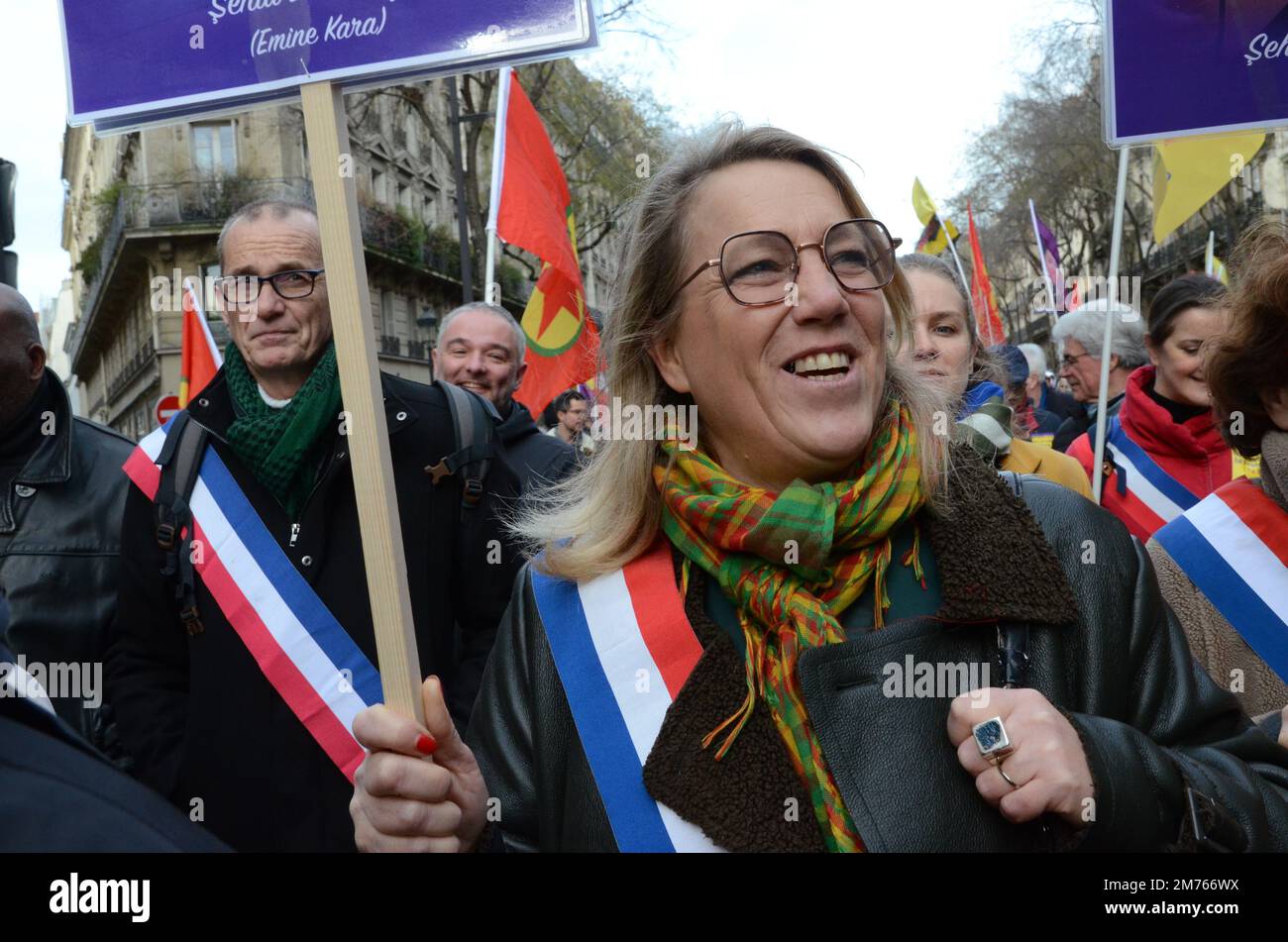 Énorme manifestation de la diaspora Kurde à Paris, pour le 10 ème ...