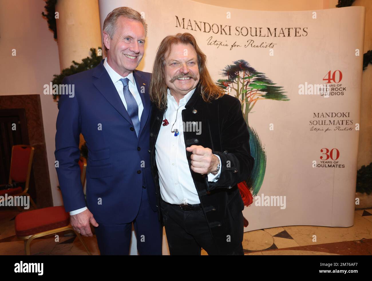 Munich, Germany. 07th Jan, 2023. Christian Wulff stands with Leslie ...