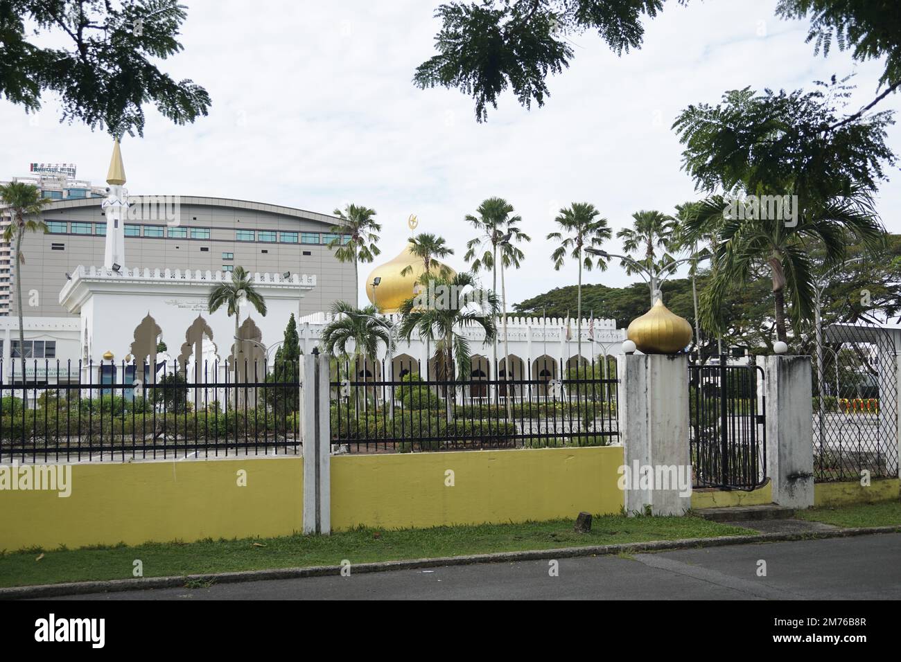 Masjid At-taqwa mosque, Miri, Sarawak Stock Photo - Alamy
