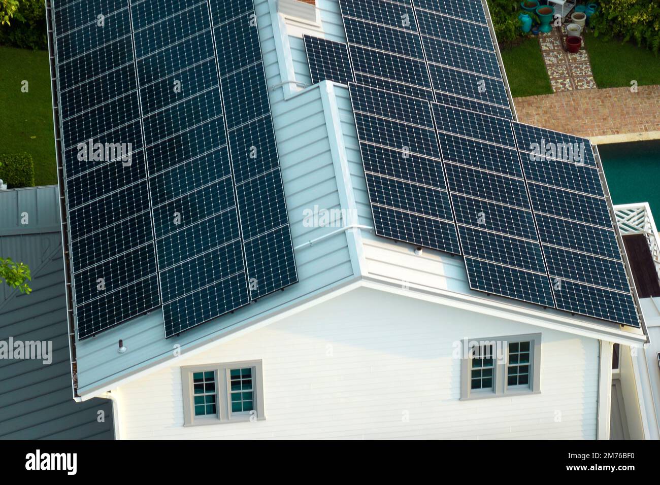 Solar panels house usa aerial hi-res stock photography and images - Alamy