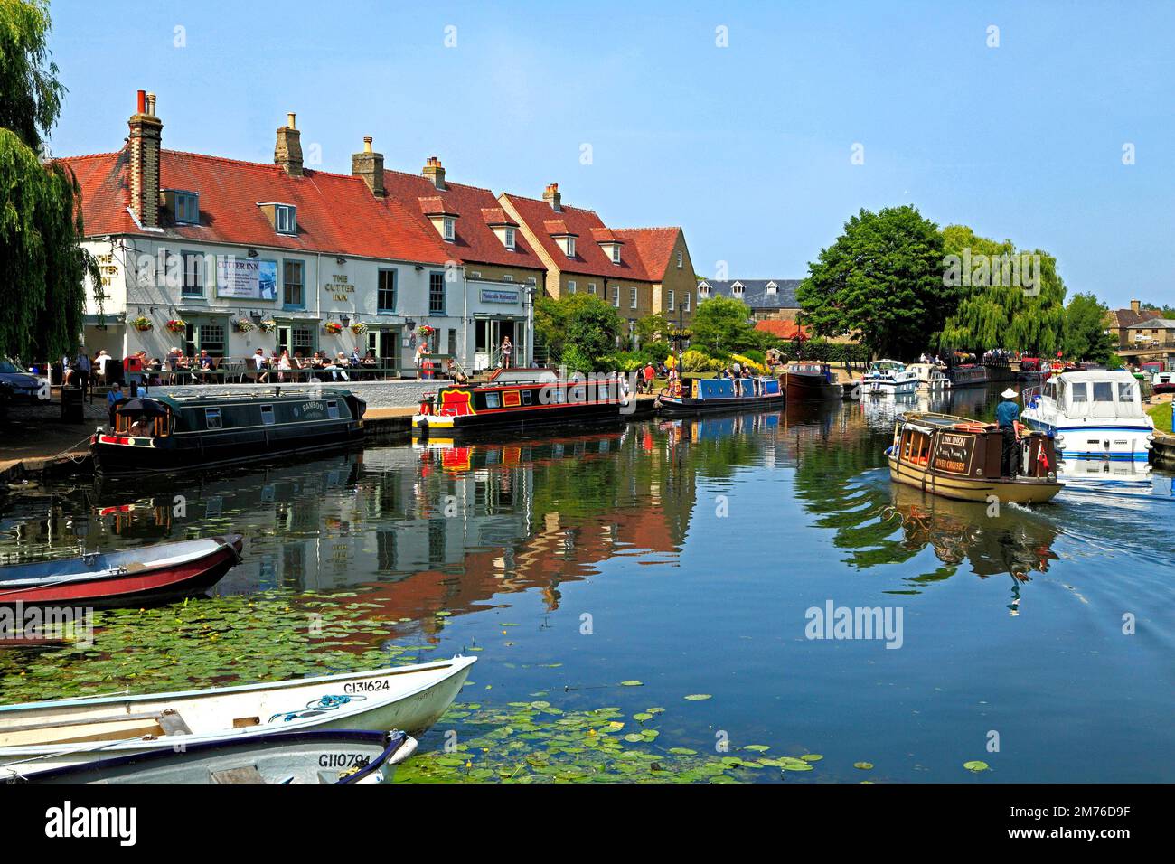 Ely, Cutter Inn, River Ouse, boats, barges, Cambridgeshire, England ...