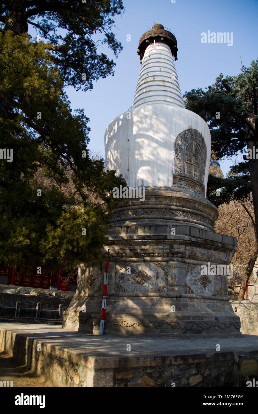 Dajue temple hi-res stock photography and images - Alamy
