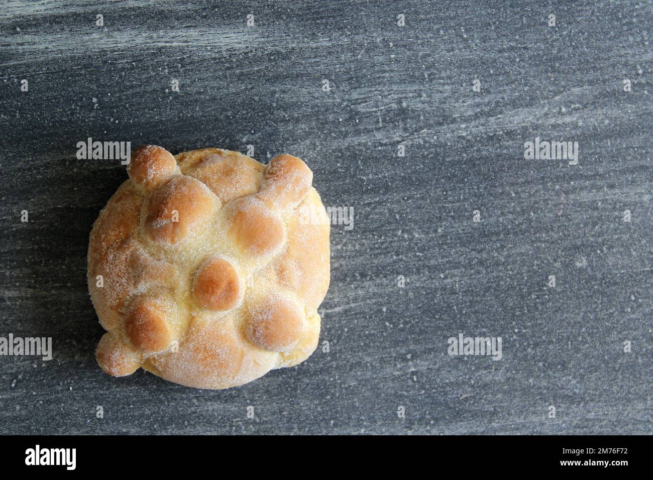 Mexican sweet bread, traditional dead bread for day of the dead ...