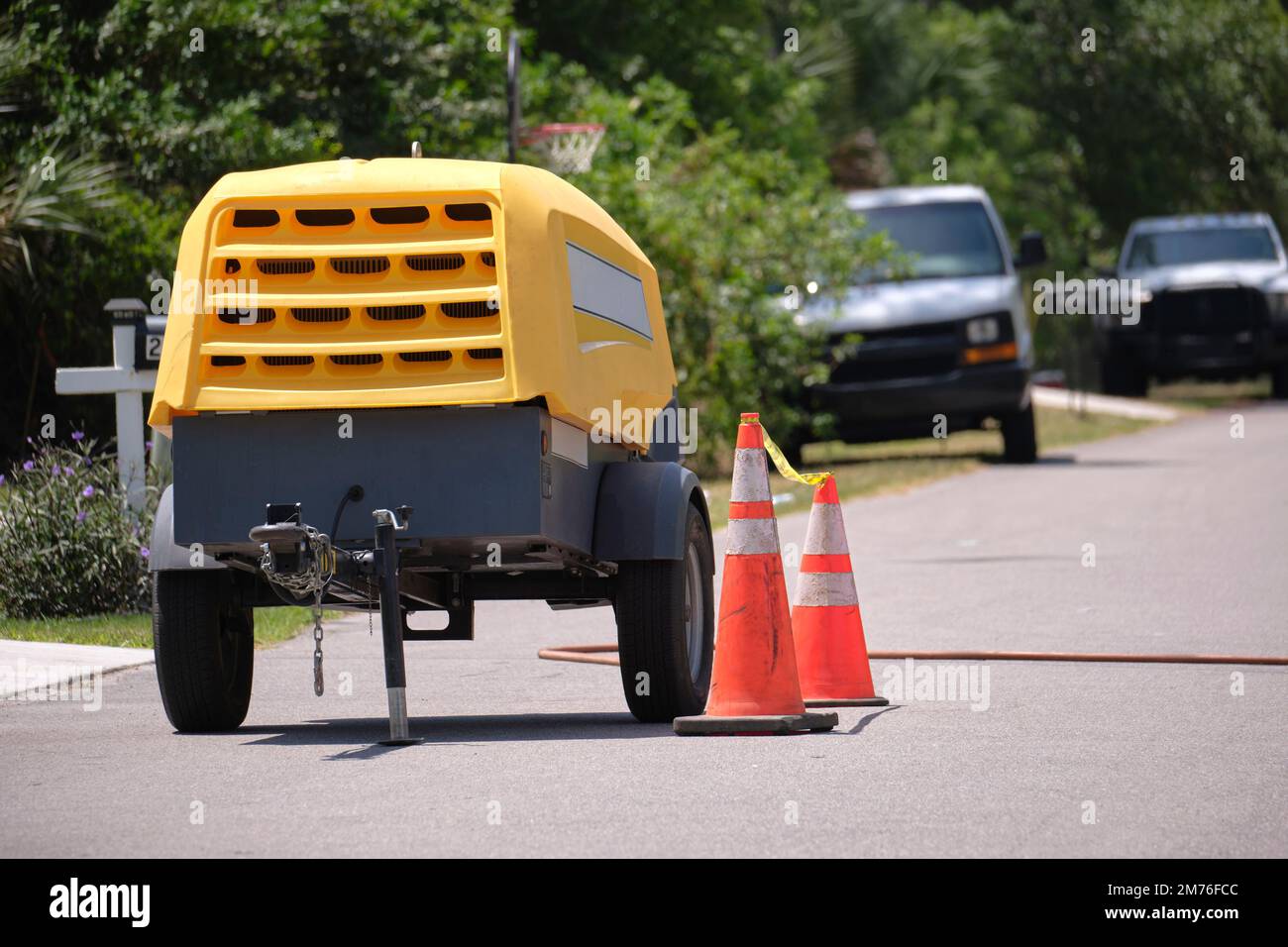 Pneumatic road compressor hi-res stock photography and images - Alamy