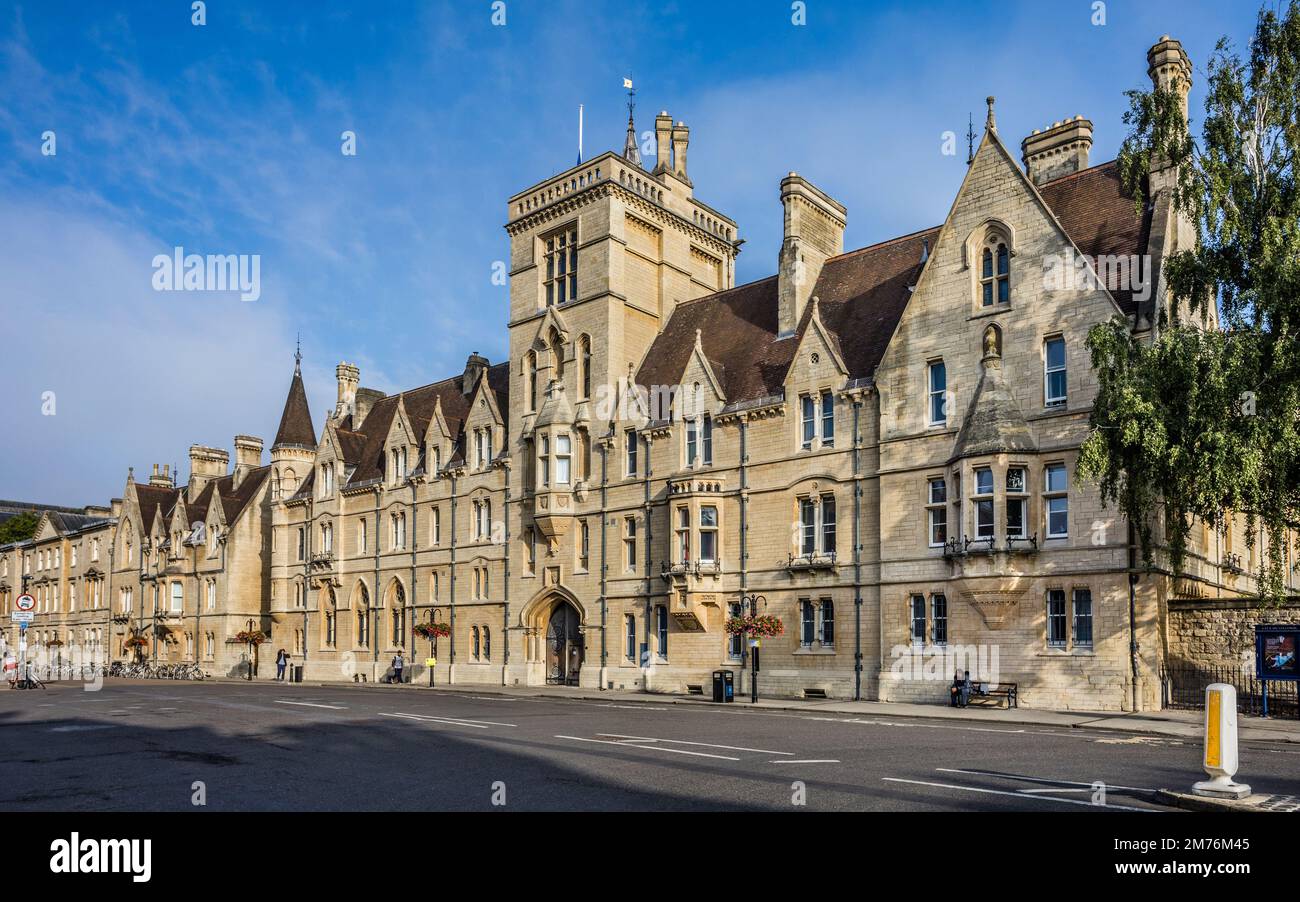 the main Broad Street frontage of the University of Oxford Balliol ...