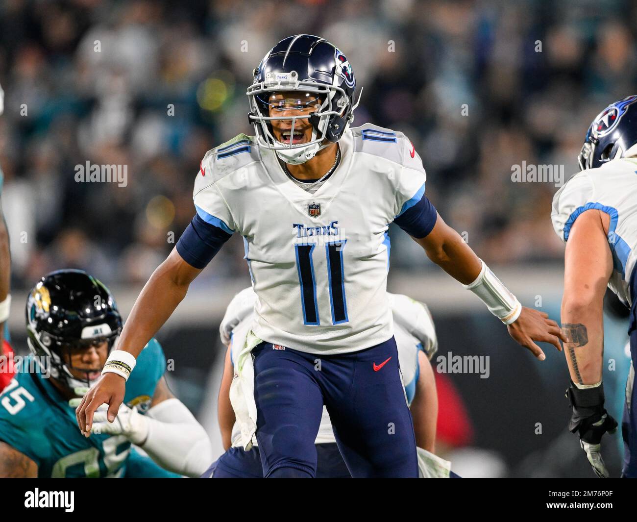 Quarterback joshua dobbs 11 hi-res stock photography and images - Alamy