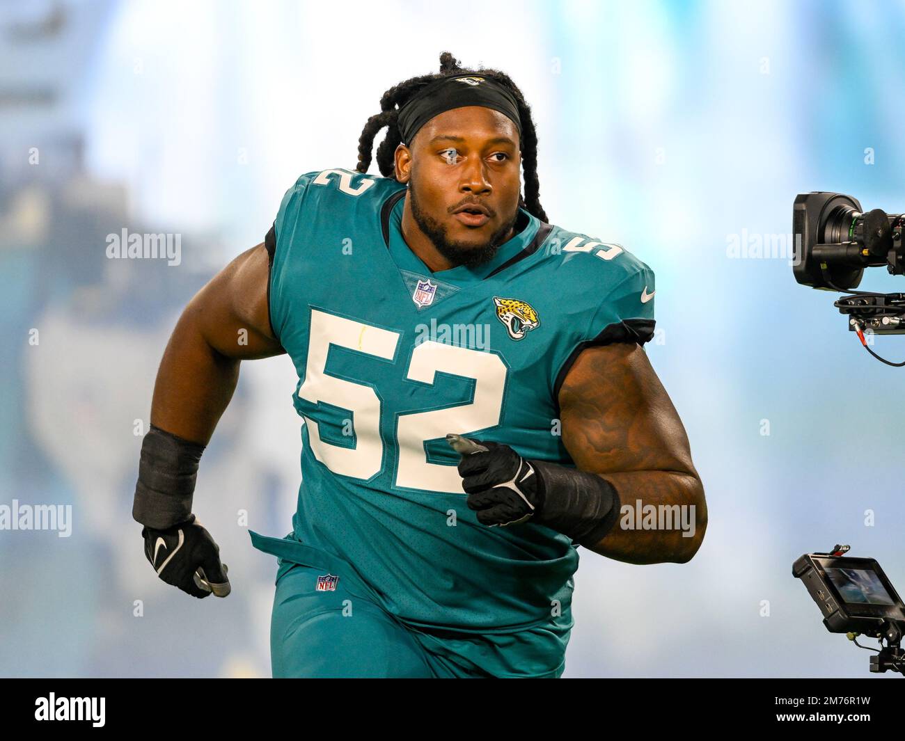 Jacksonville, FL, USA. 7th Jan, 2023. Jacksonville Jaguars defensive ...