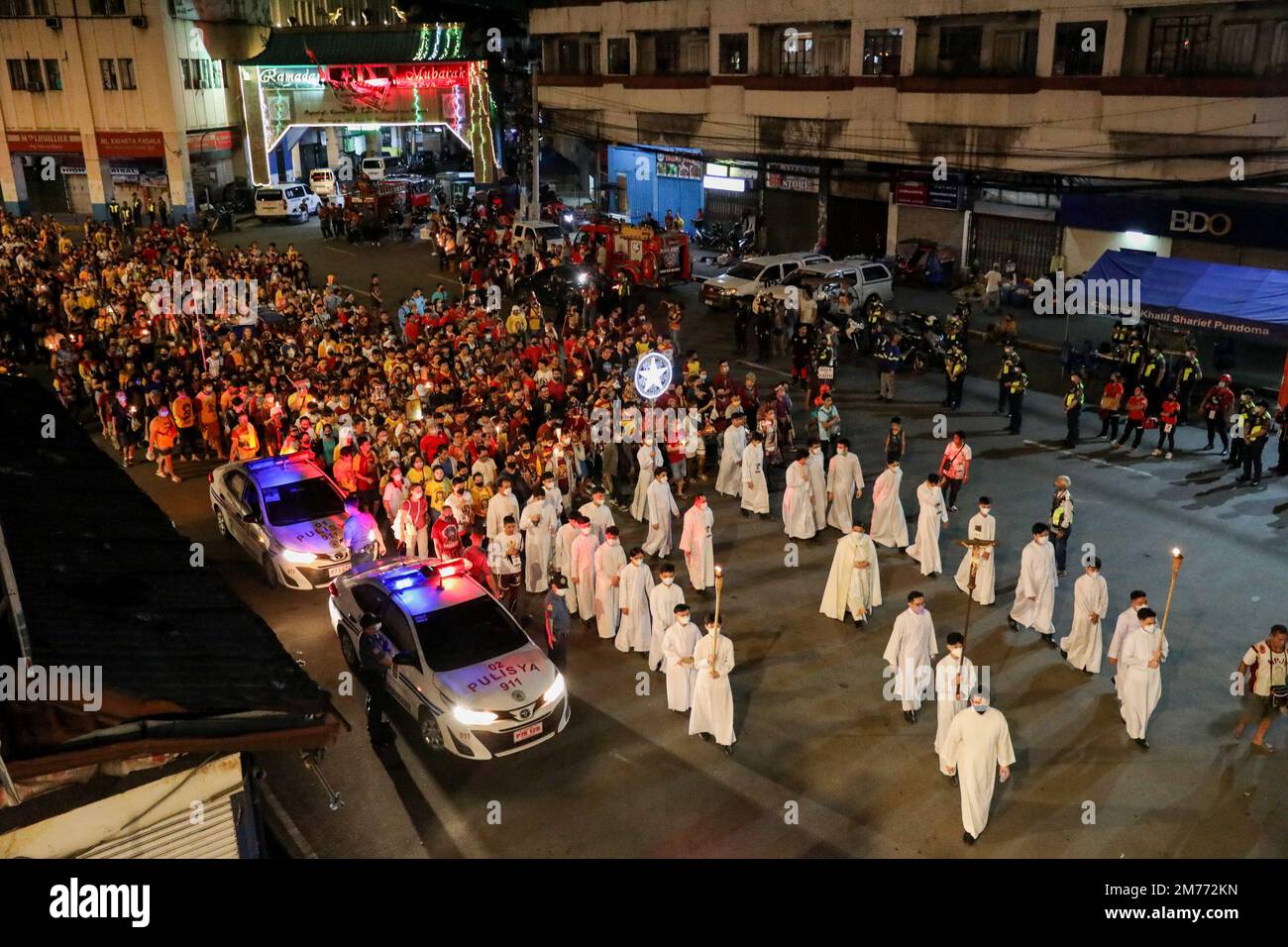 Manila, Philippines. 8th Jan, 2023. Filipino Catholic devotees join a ...