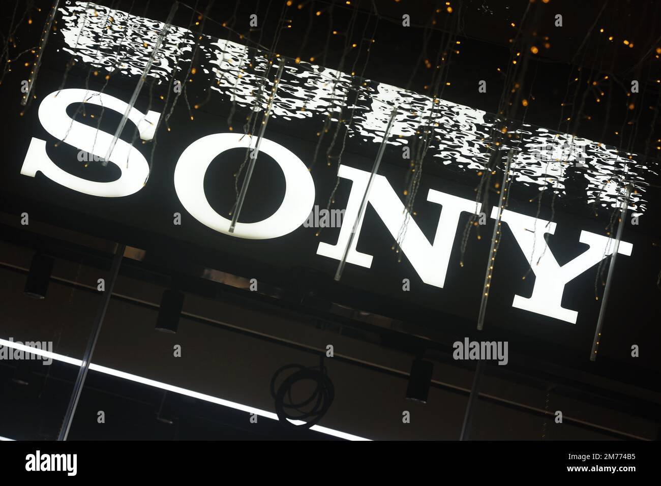 HANGZHOU, CHINA - JANUARY 8, 2023 - Customers look for electronic ...