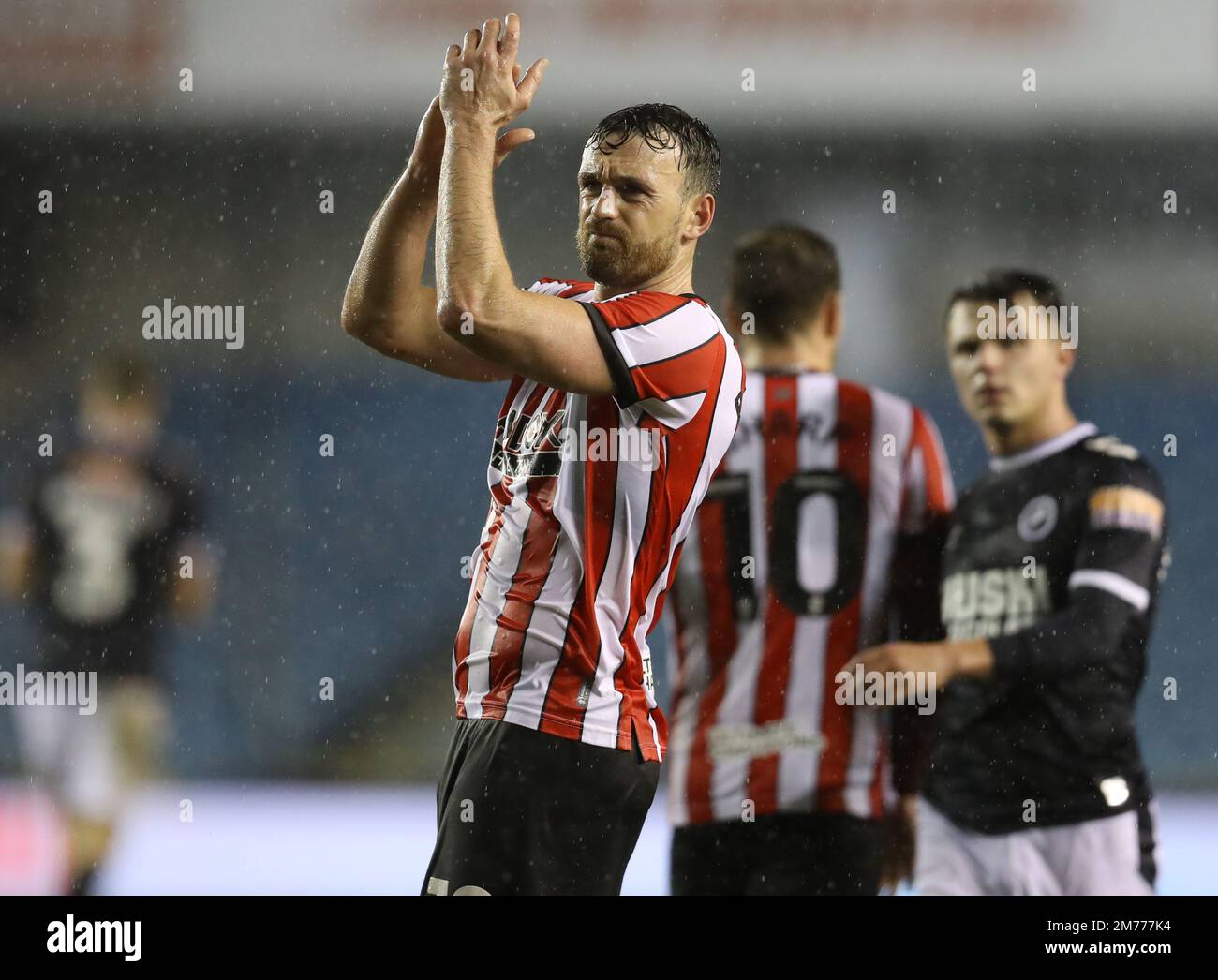Millwall fans the den 2022 hi-res stock photography and images - Alamy