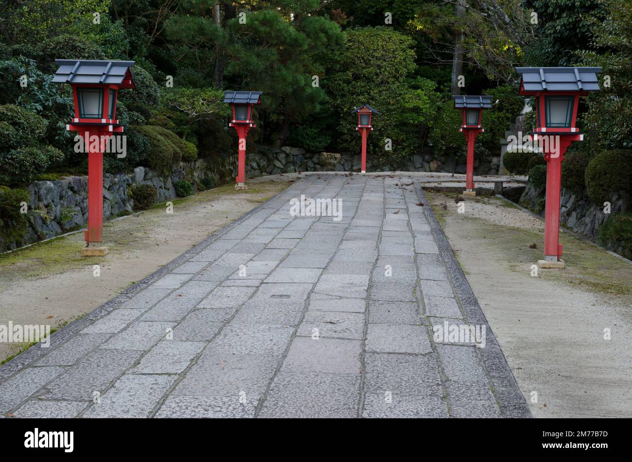 Wood traditional lanterns in a path. Kyoto. Japan Stock Photo - Alamy