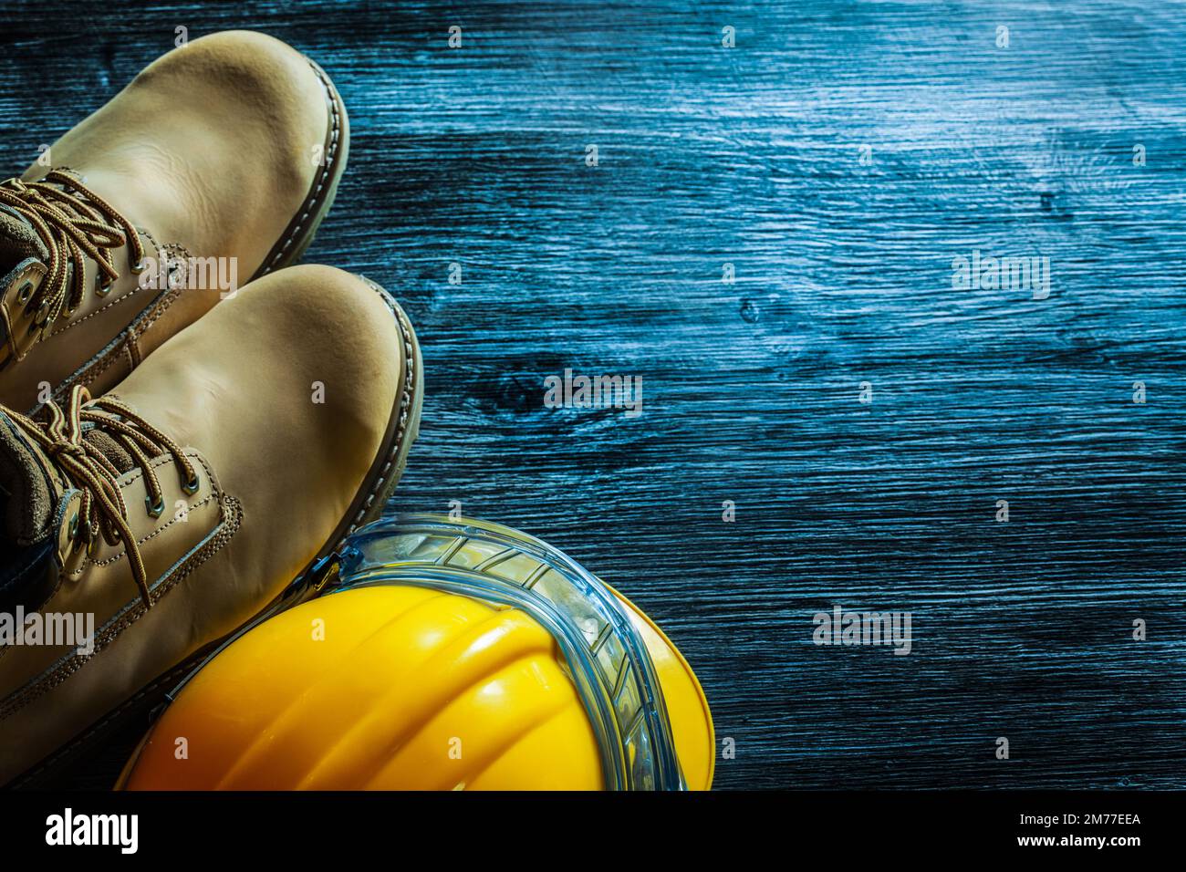 Safety goggles diy hi-res stock photography and images - Alamy