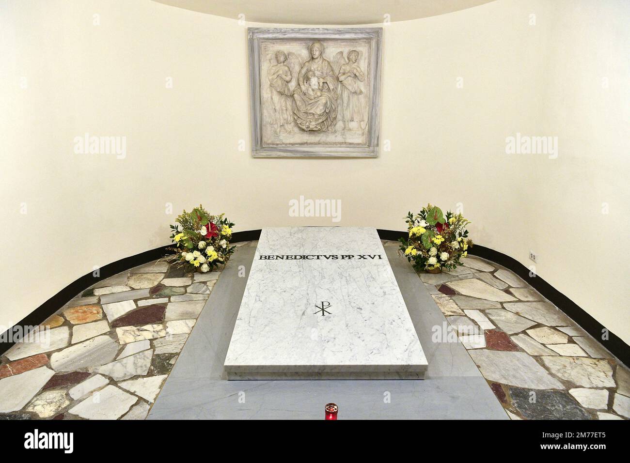 The tomb of Pope Emeritus Benedict XVI in the Vatican Grottoes, beneath ...