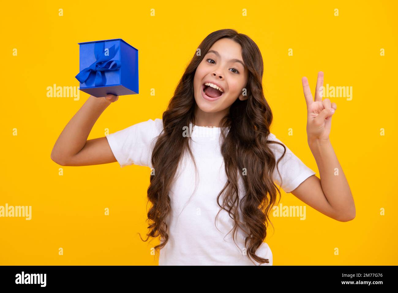 Amazed teen girl. Portrait of teenager child girl 12, 13, 14, years old ...