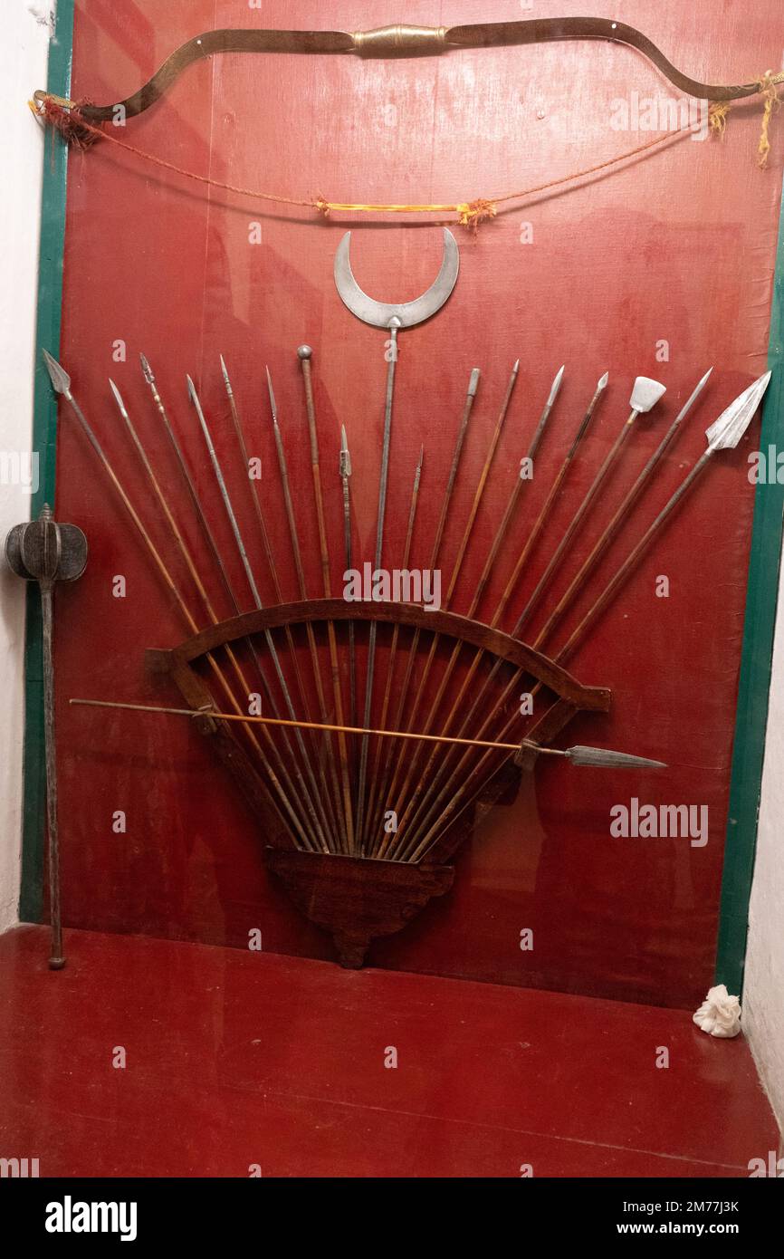 Old military weapons hi-res stock photography and images - Alamy