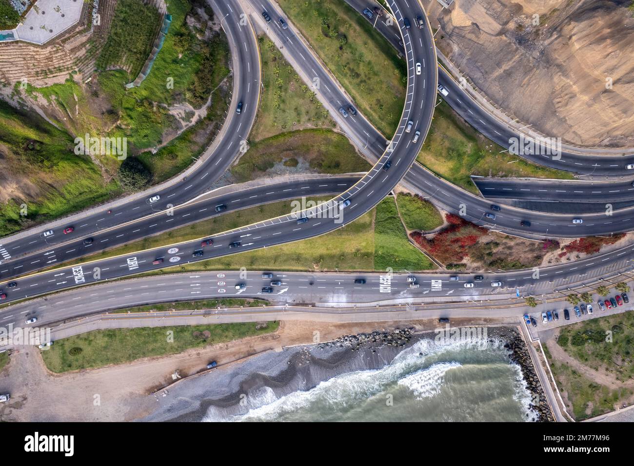 Highway of the Costa Verde, at the height of the district of Miraflores ...