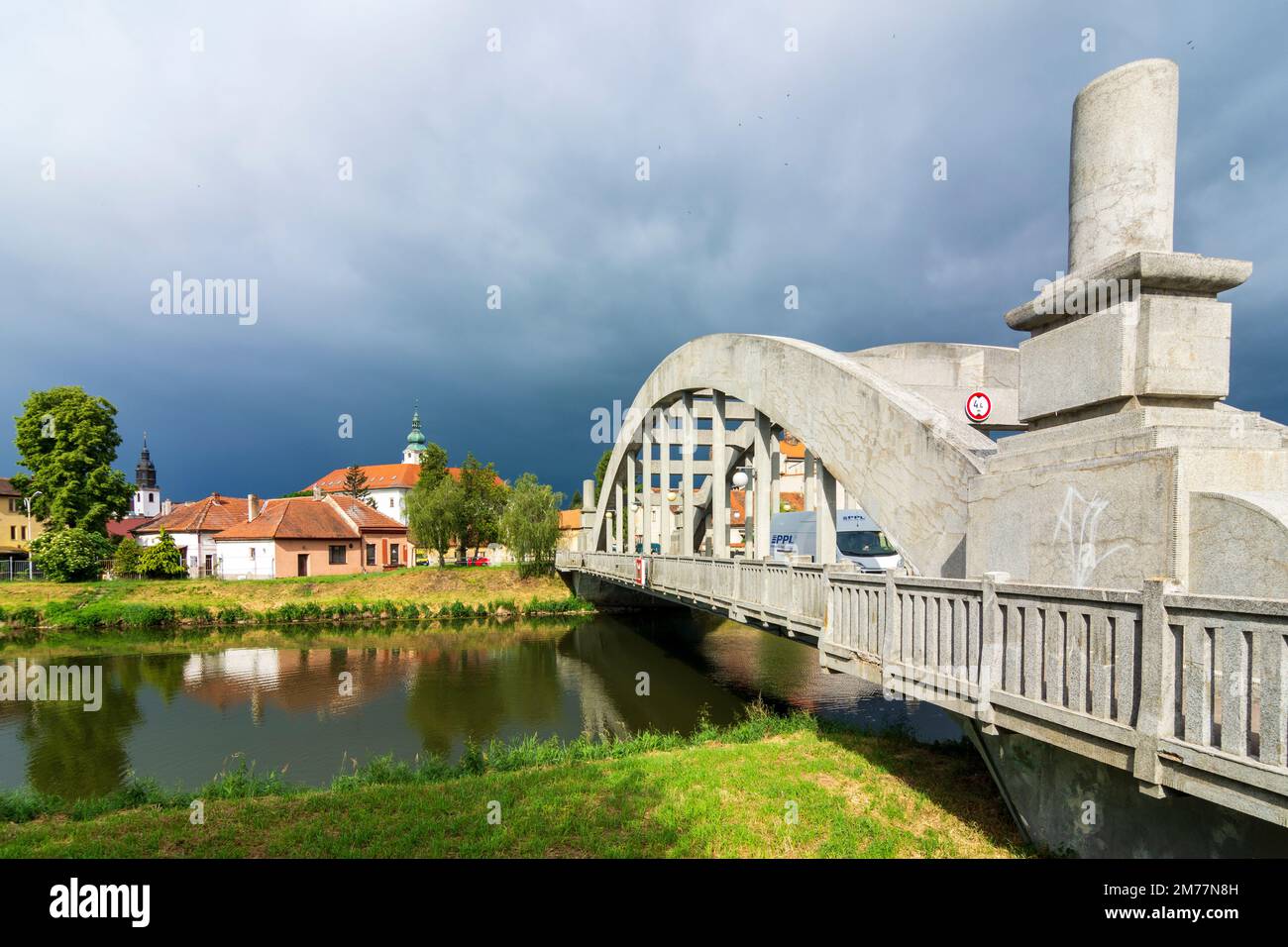 Uhersky Ostroh (Ungarisch Ostra, Ungarisch Ostrau): river Morava (March ...