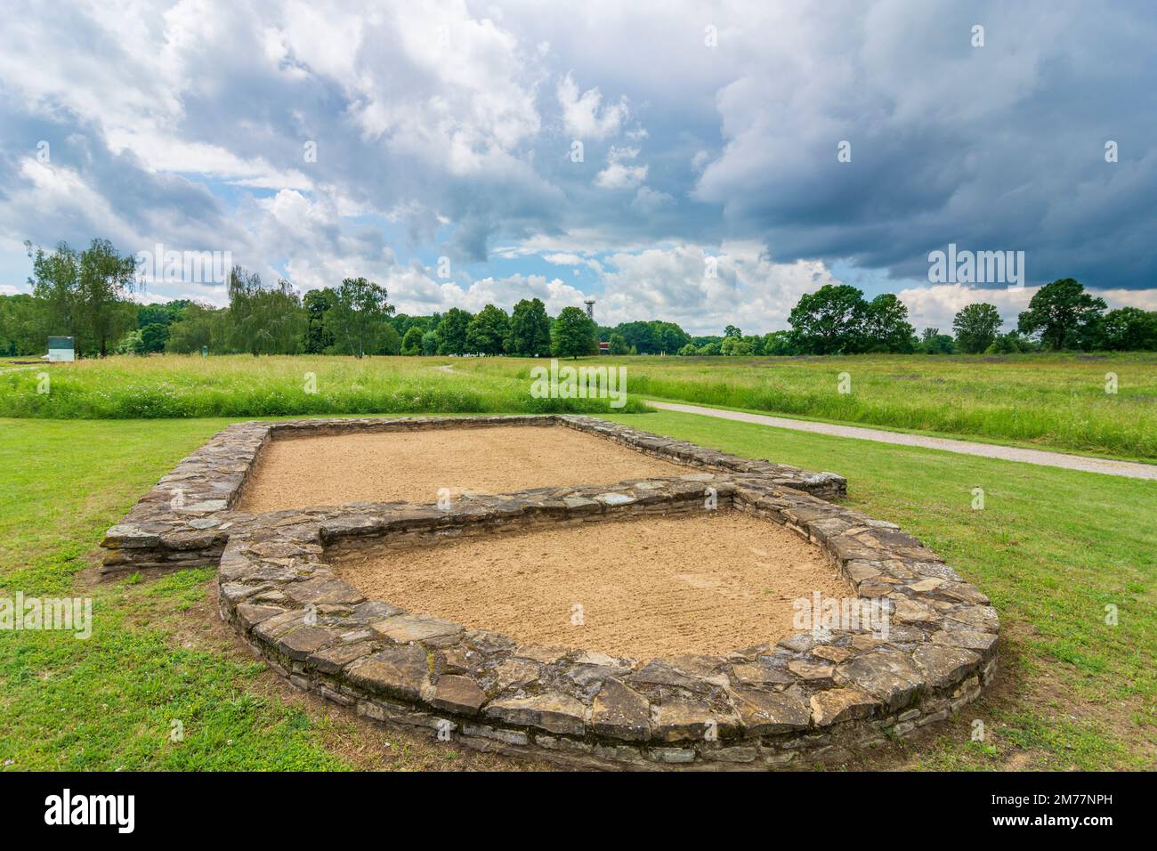 Mikulcice (Mikultschitz): Mikulcice-Valy archaeological site and museum ...