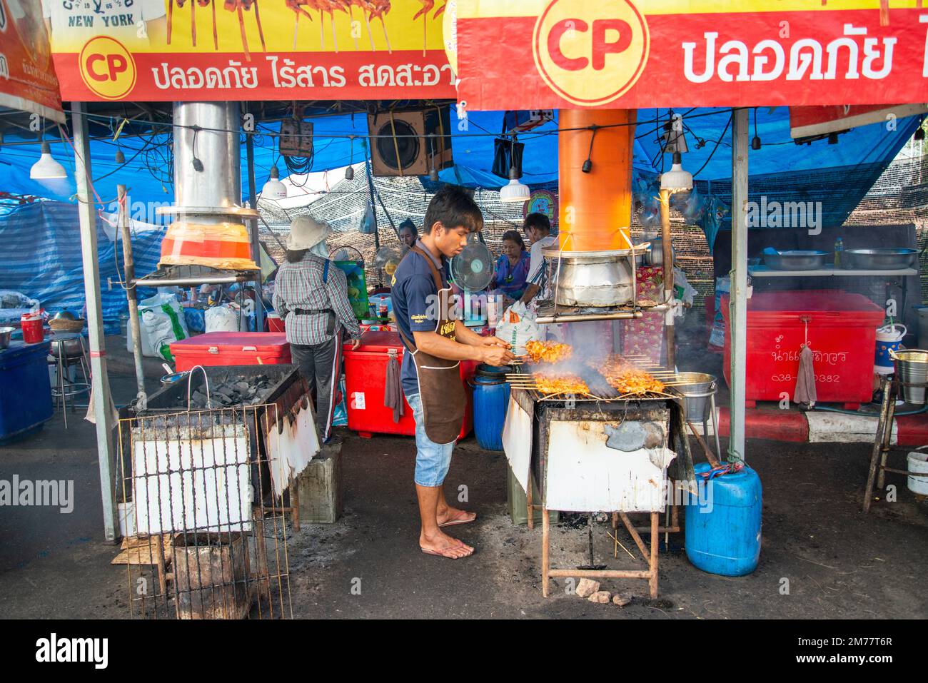 Thai street food at the Nightmarket at the Koh Loi Island Bridge in the ...