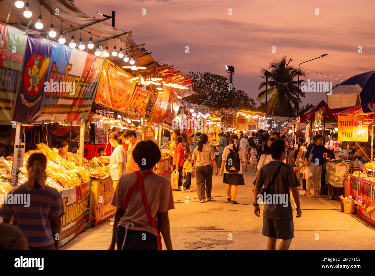 the Nightmarket at the Koh Loi Island Bridge in the City of Si Racha in the Province of Chonburi ...