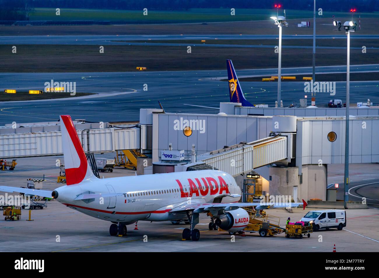 Lauda europe aircraft hi-res stock photography and images - Alamy