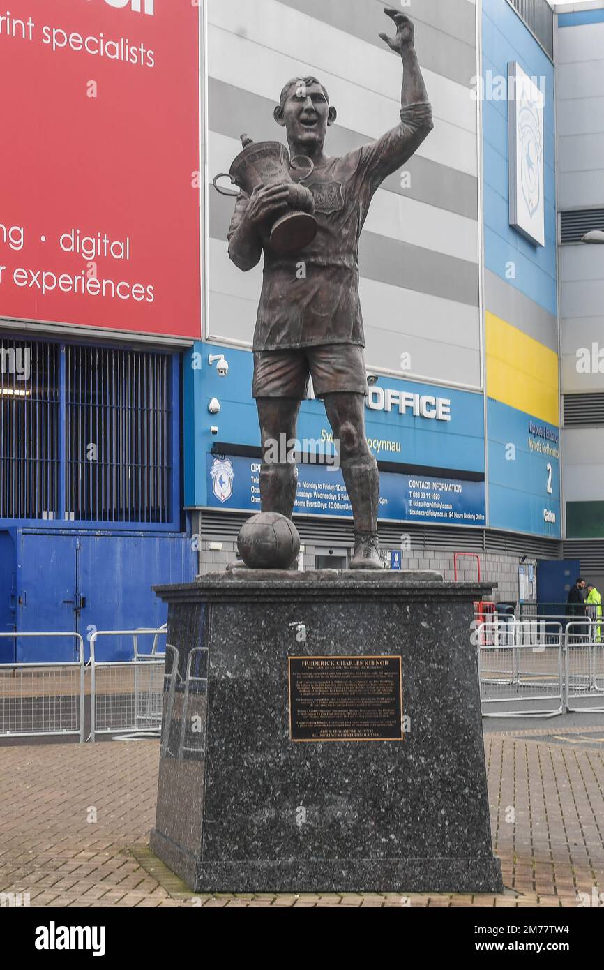 Fred keenor statue hi-res stock photography and images - Alamy