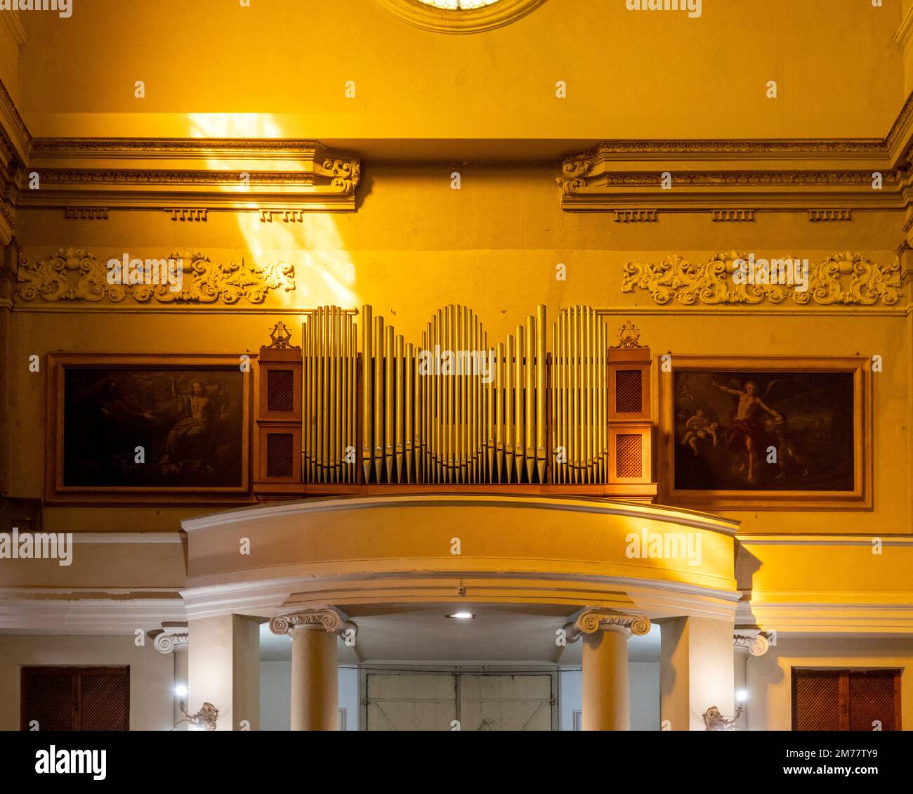 Pipe Organ of the Chiesa del Gesù, Ferrara, Italy Stock Photo - Alamy
