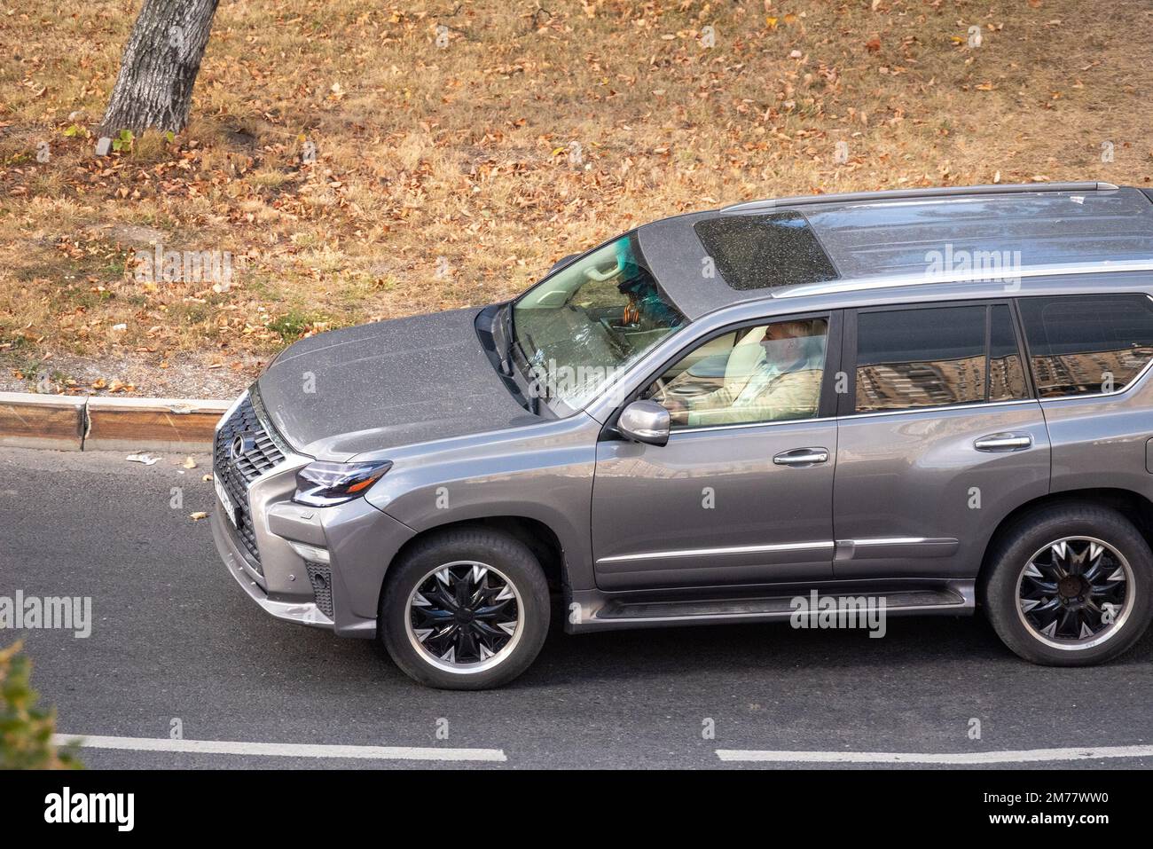 Toyota Lexus Suv 200 2004 In Japan