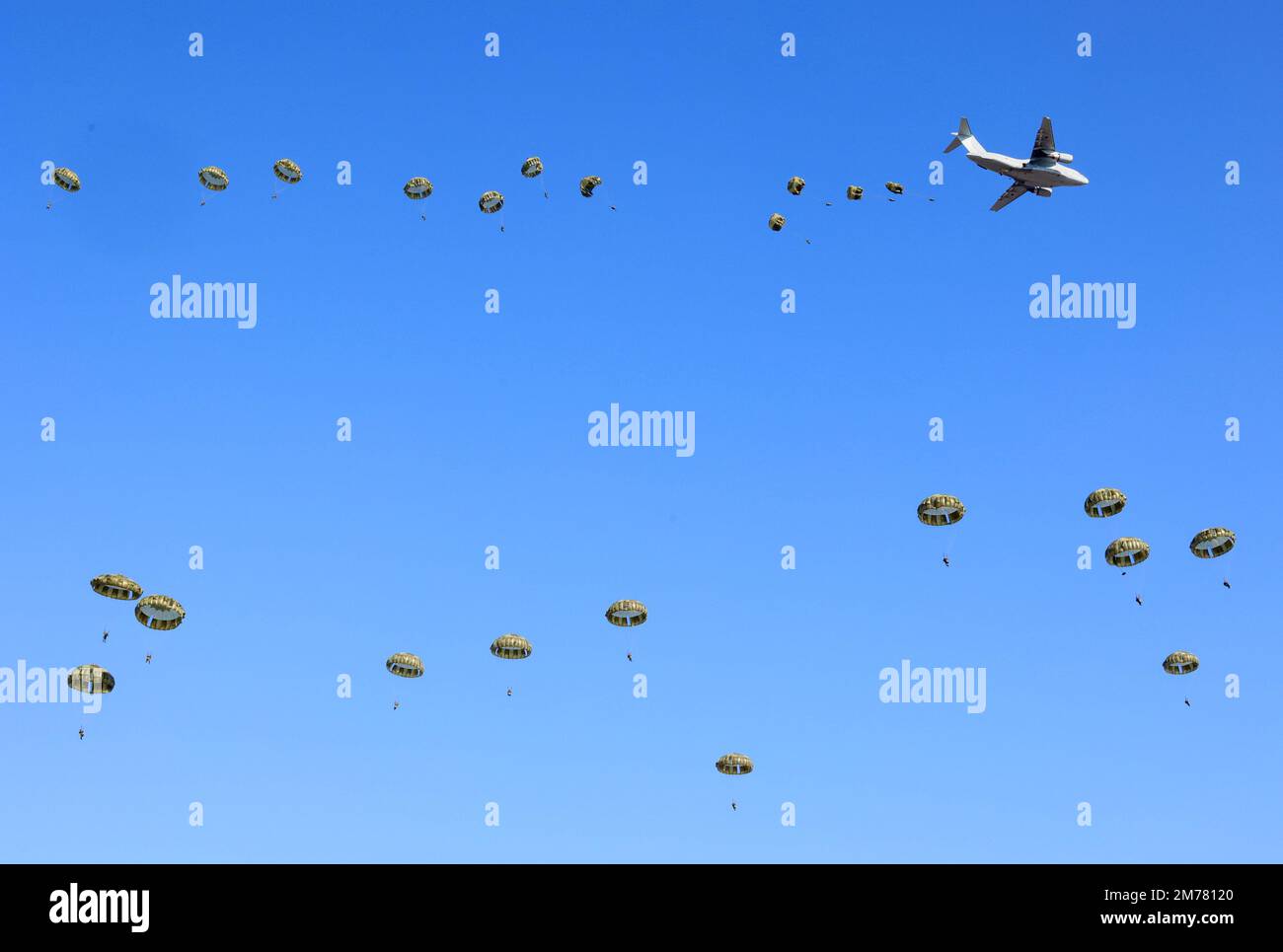 Narashino, Japan. 8th Jan, 2023. Japanese Ground Self Defense Forces ...