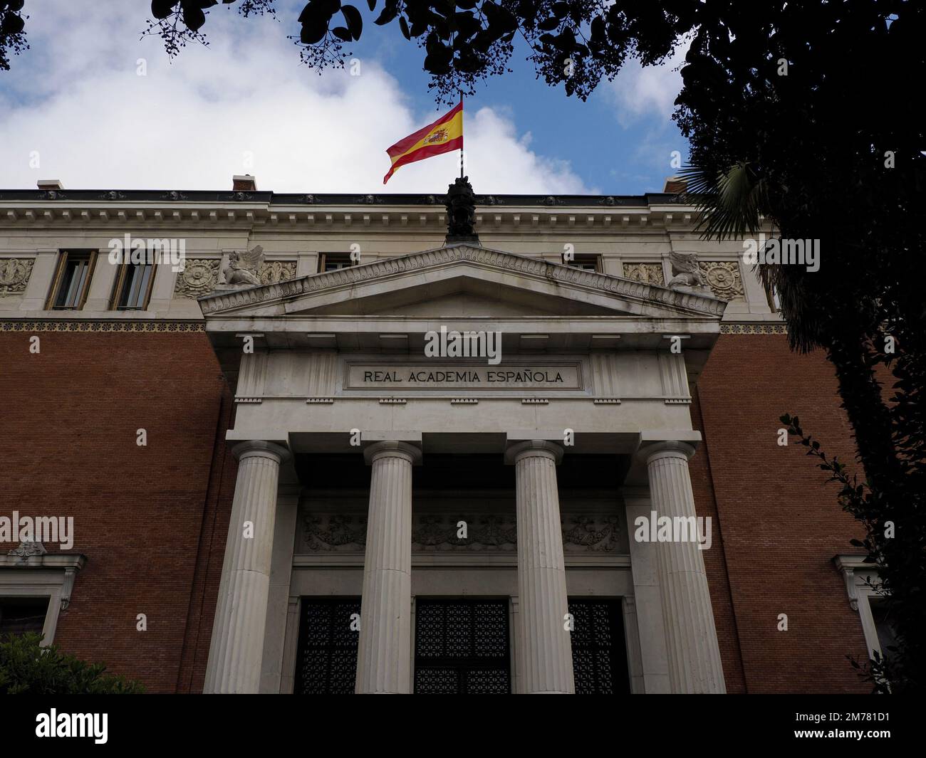 Perspective of the neoclassical facade of the Royal Spanish Academy ... Perspective of the neoclassical facade of the Royal Spanish Academy ...