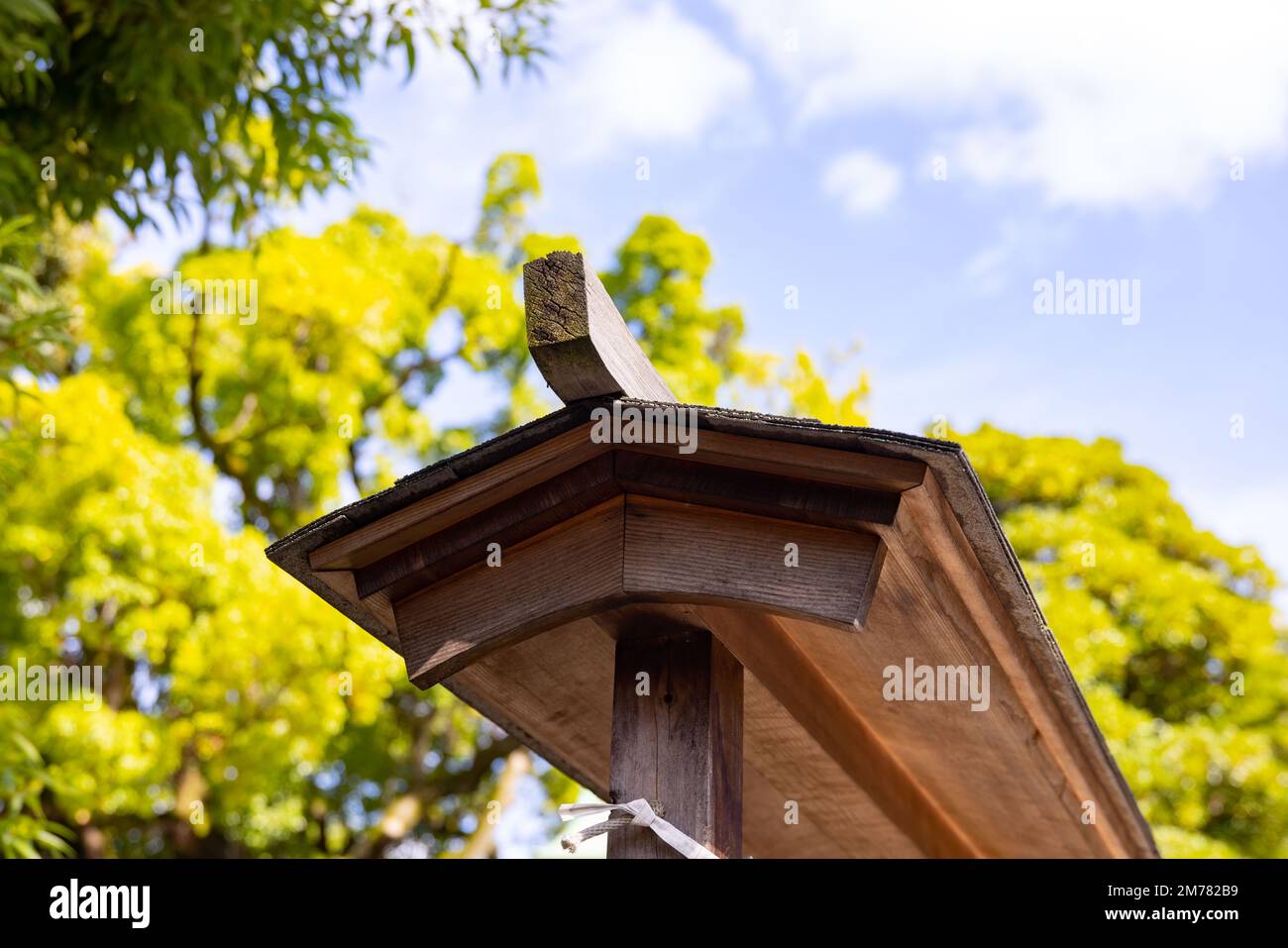 A Japanese traditonal roof at Tomioka Shrine Stock Photo - Alamy
