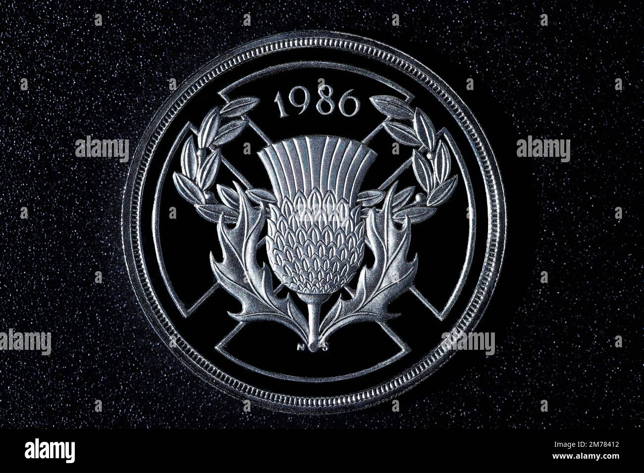 1986 Silver Proof Commonwealth Games £2 commemorative coin Stock Photo ...