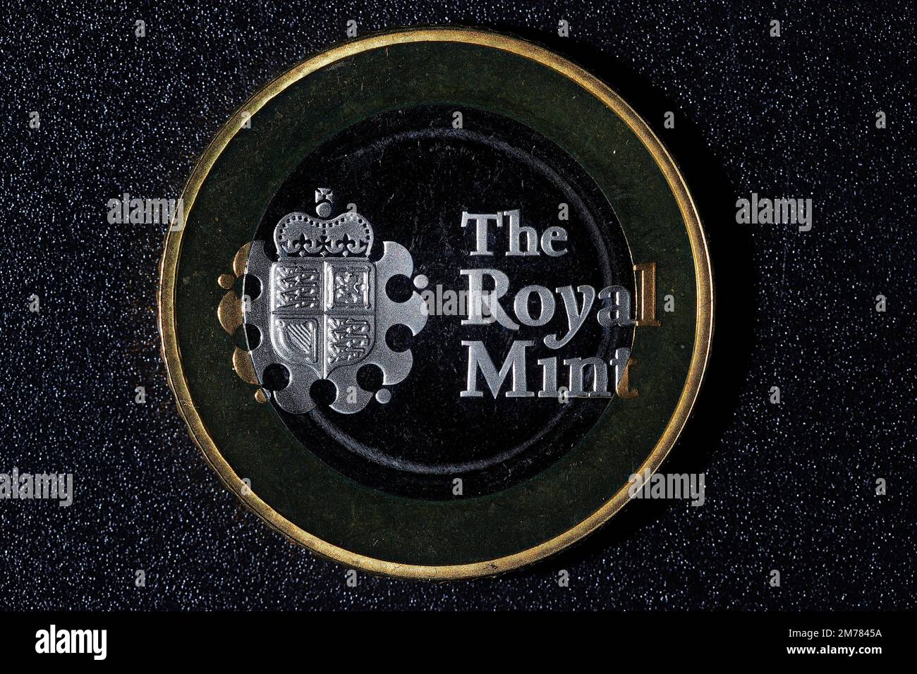 Royal mint logo hi-res stock photography and images - Alamy