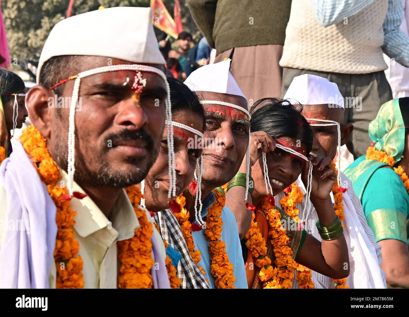 Prayagraj, India 08th Jan, 2023. Prayagraj : South indian devotees ...