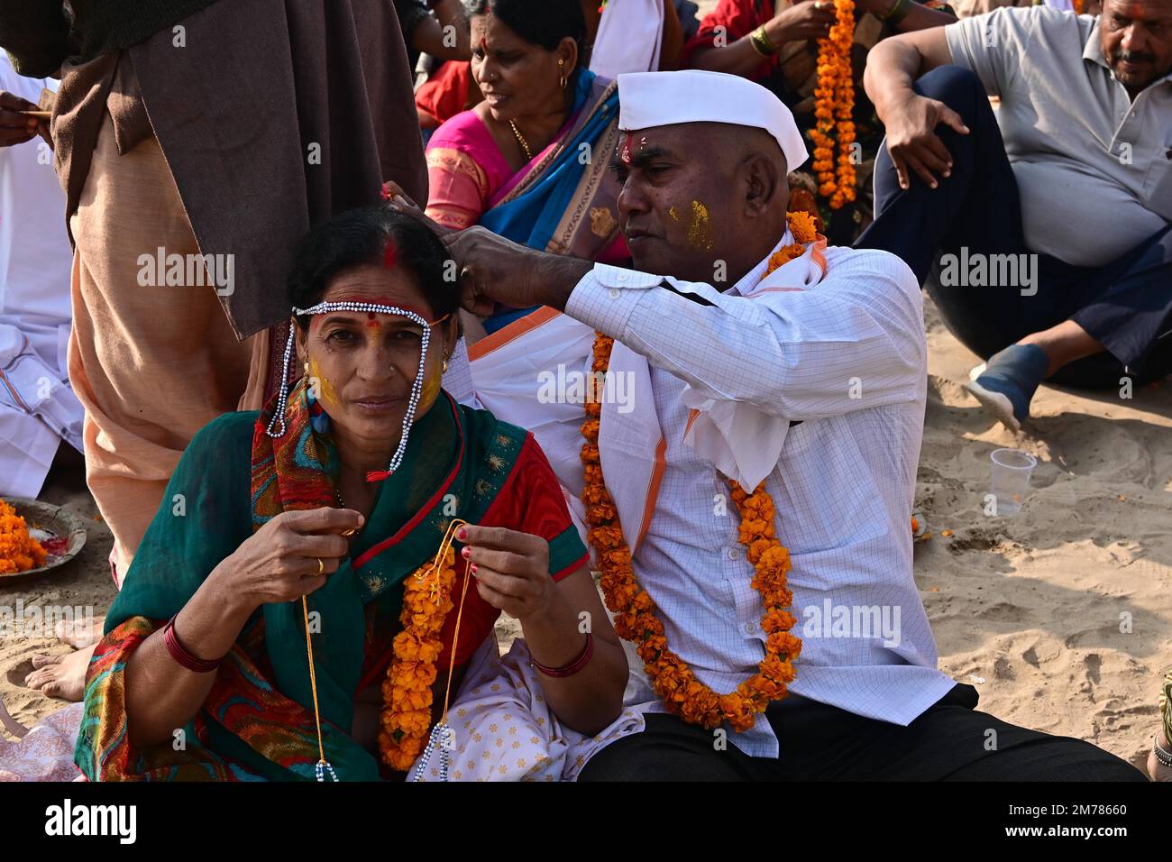 Prayagraj, India 08th Jan, 2023. Prayagraj : South indian devotees ...