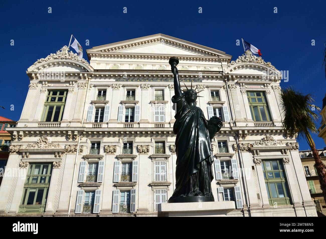 1083 seats hi-res stock photography and images - Alamy