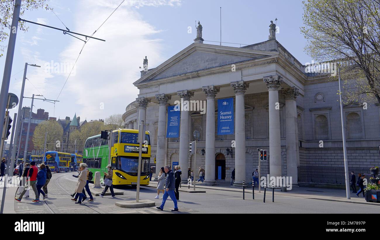 Bank of Ireland Building in the city center of Dublin - DUBLIN, IRELAND ...