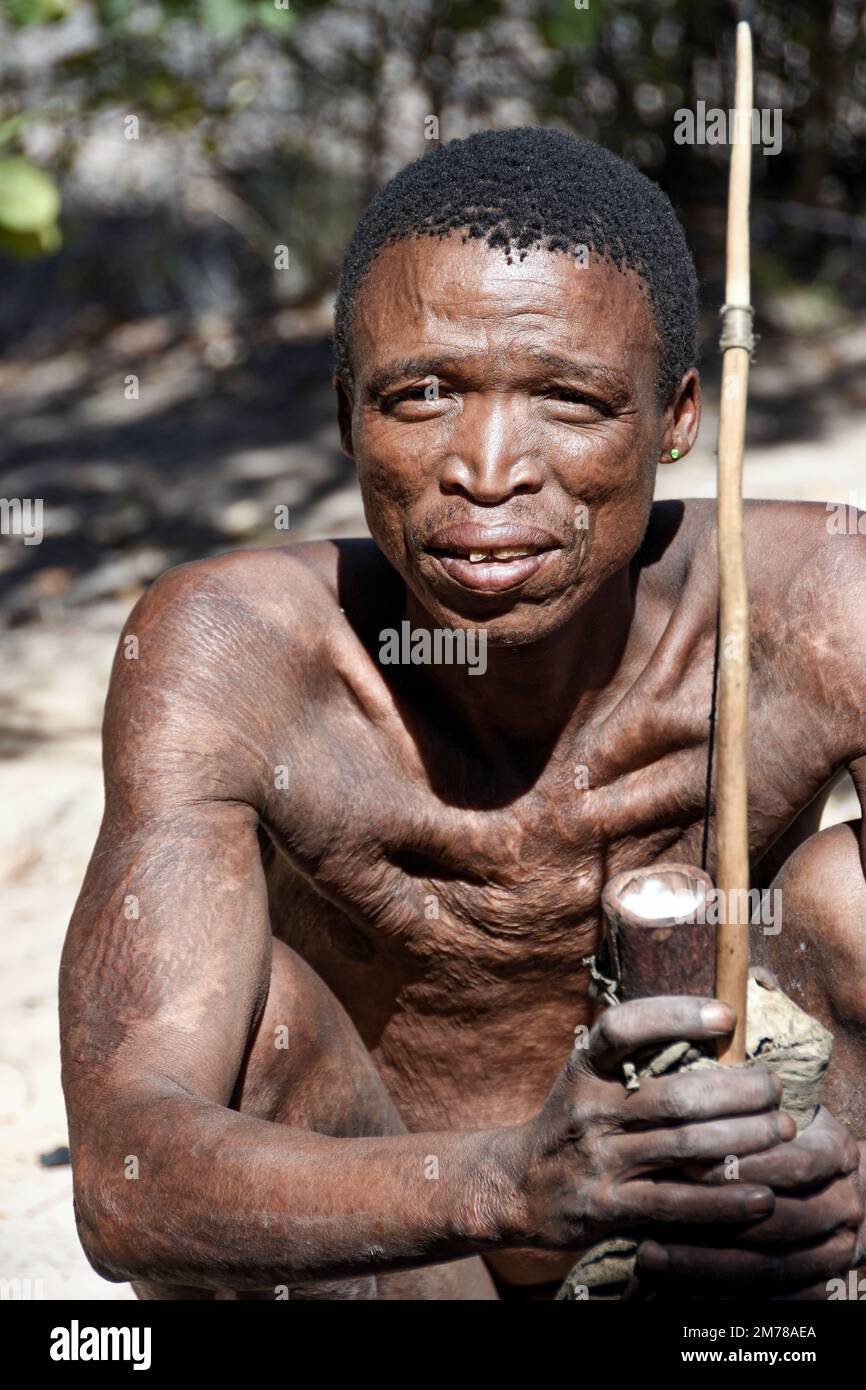 Sans bush hi-res stock photography and images - Alamy