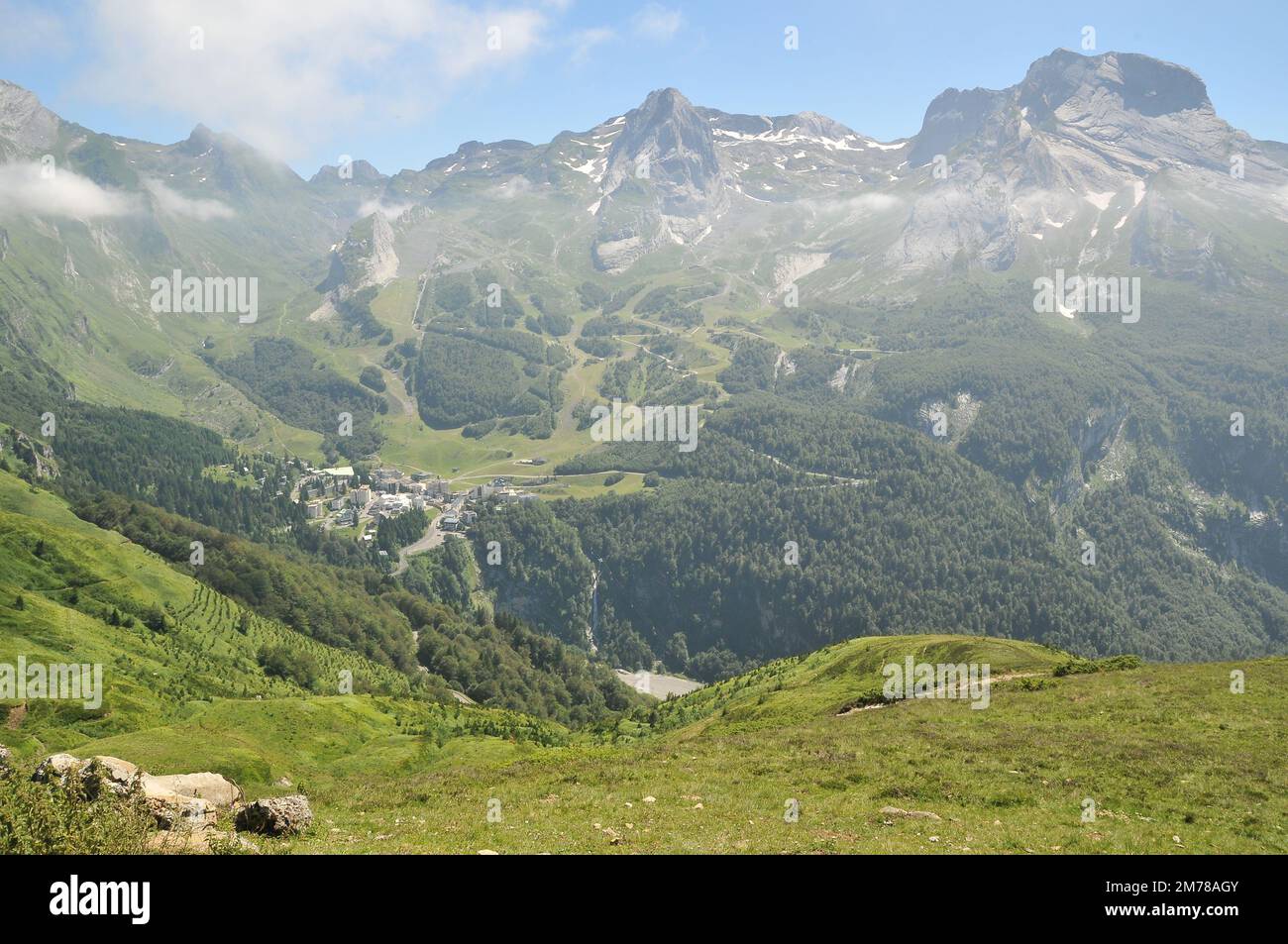 The beautiful view of the rocky green mountain range Stock Photo - Alamy