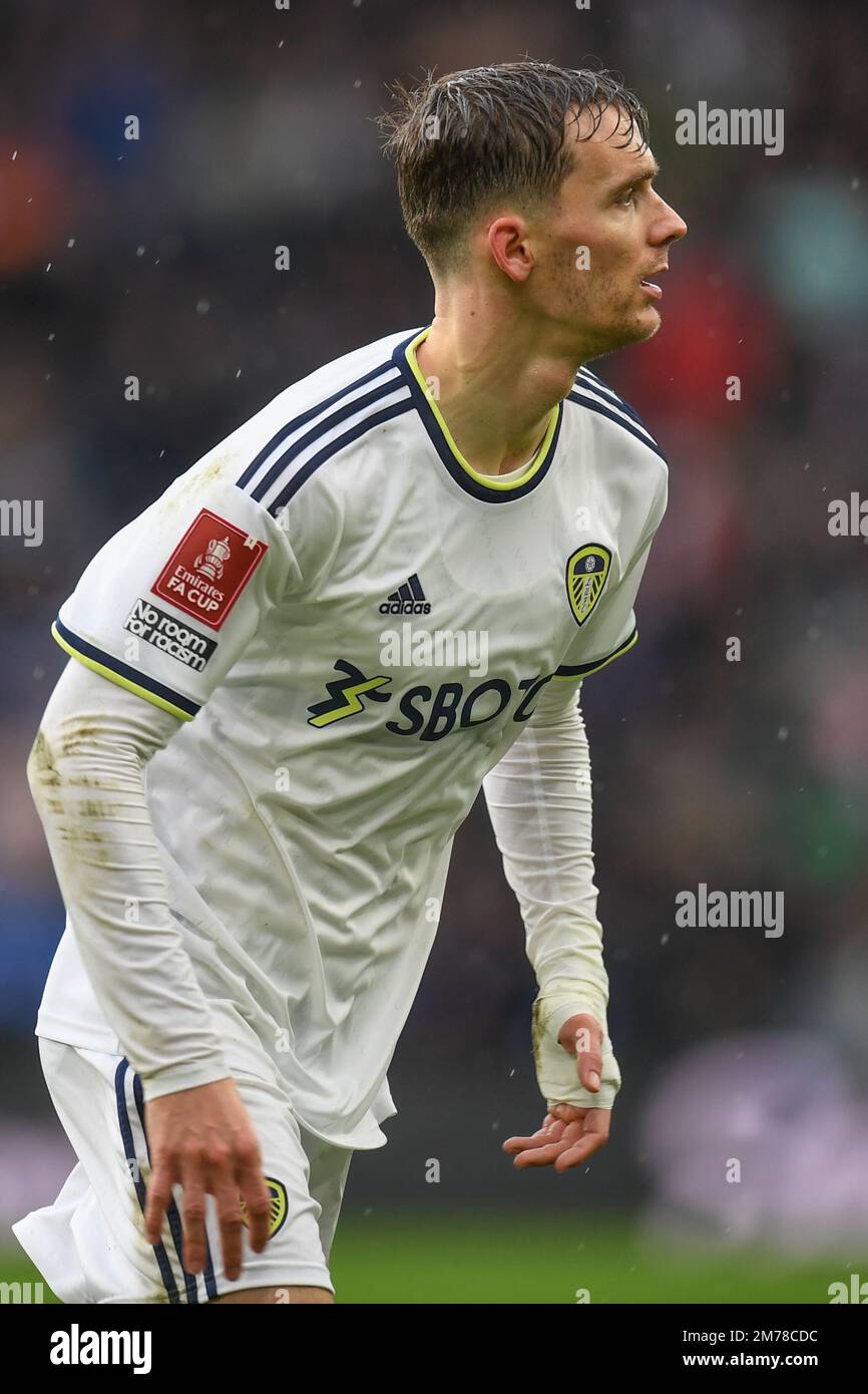 Diego Llorente #14 of Leeds United during the Emirates FA Cup Third ...